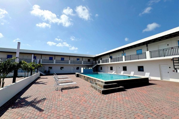 Bon Bini Suits - Commercial Investment - Commercial for Sale